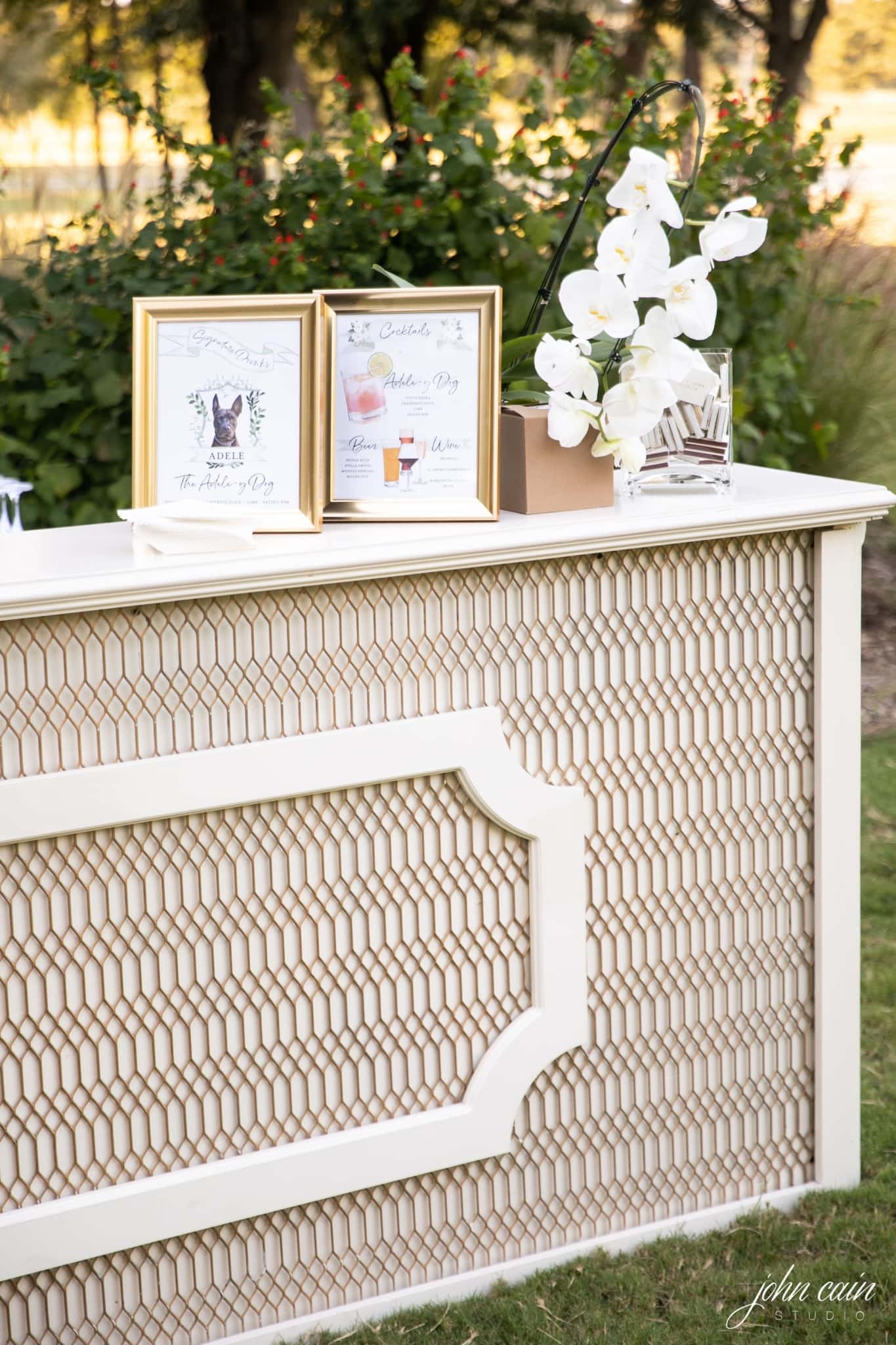 Charleston Ivory Bar Façade | Perch Decor