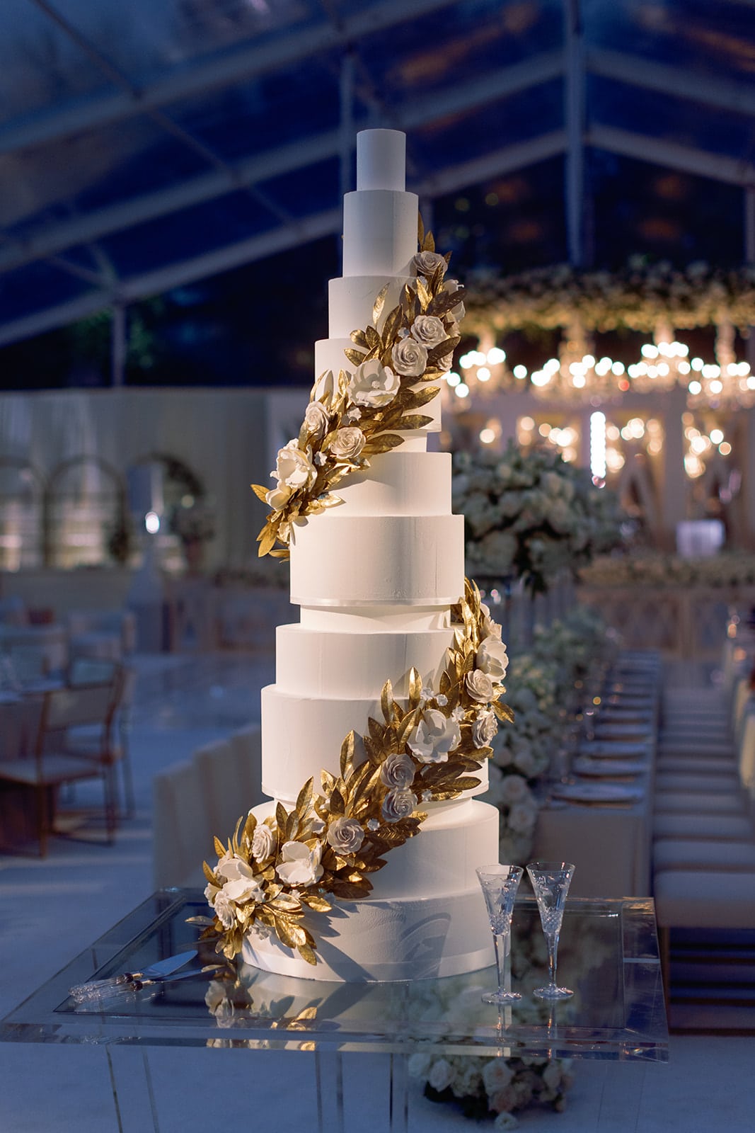 Acrylic Display Table - Perch Decor