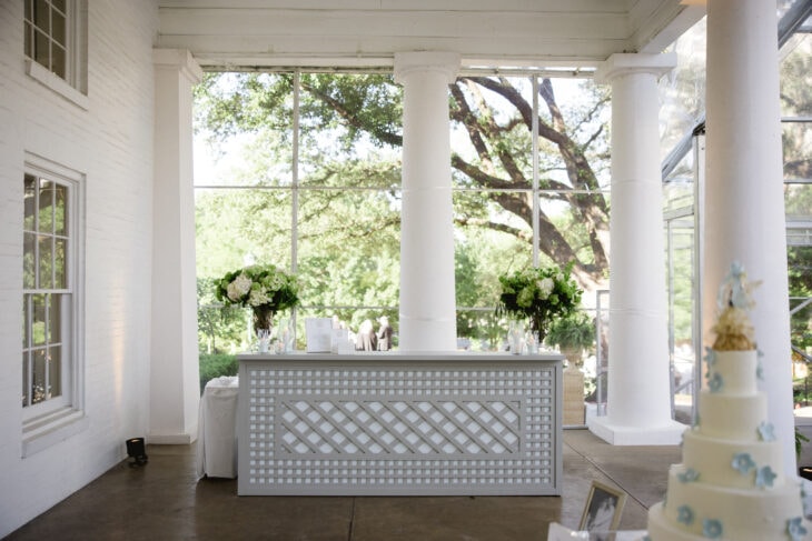 Gray Lattice Bar Façade (Customizable Color Backing) - Perch Decor
