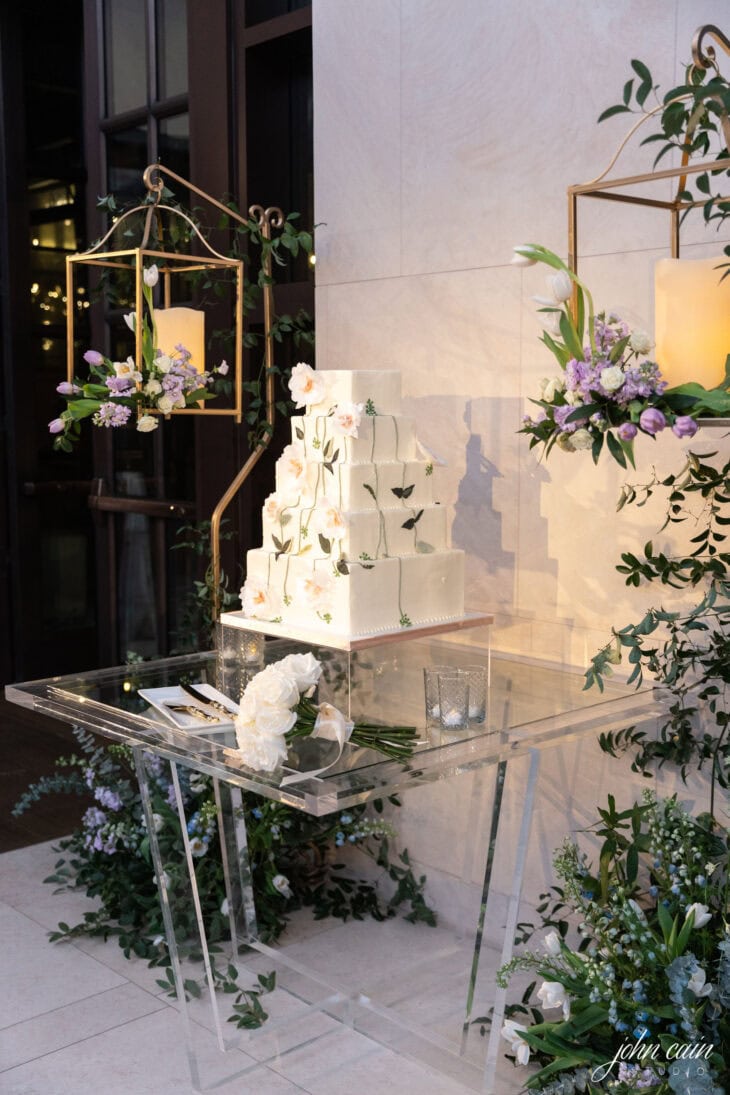 Acrylic Display Table - Perch Decor