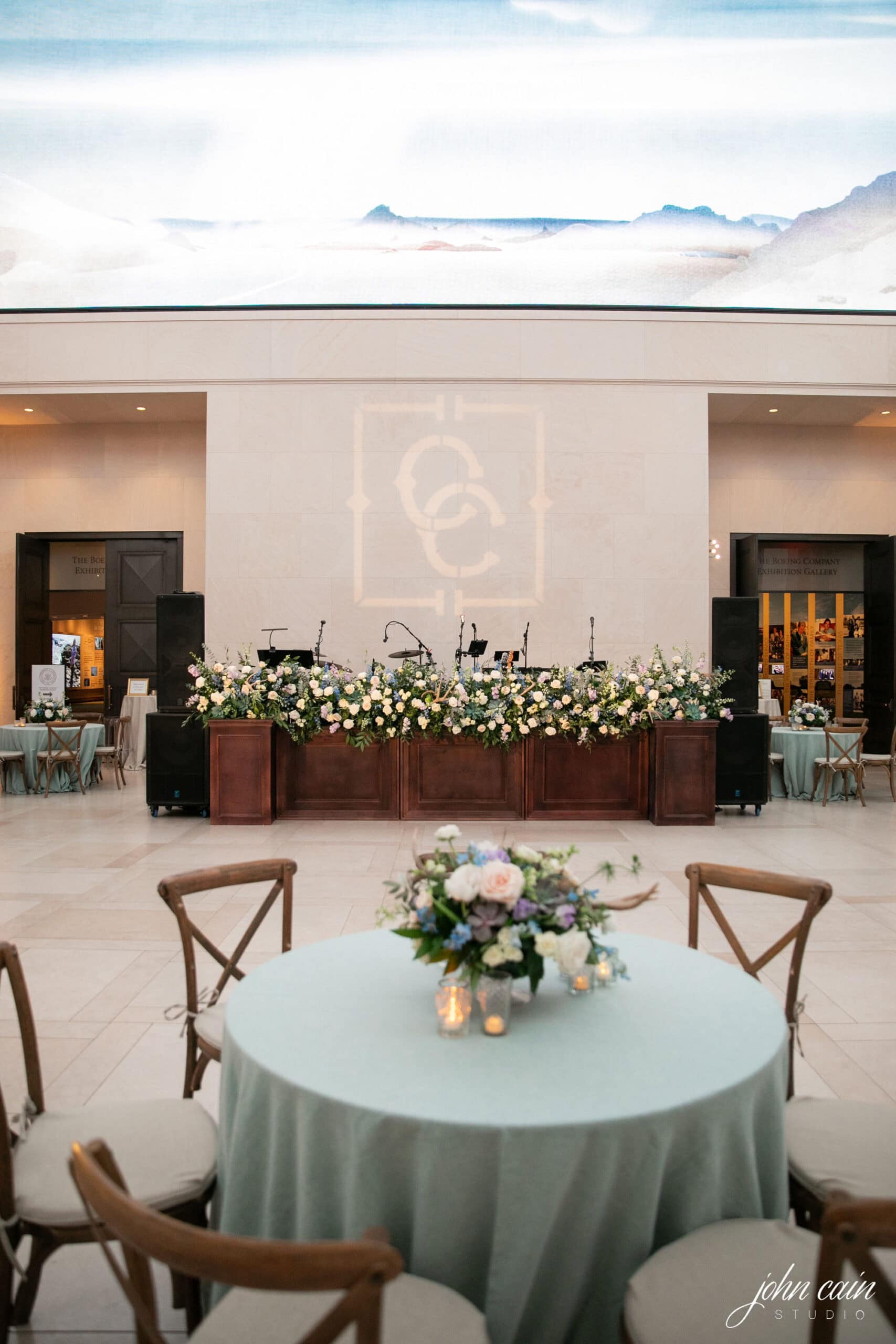 Manhattan Stage Facade - Perch Decor